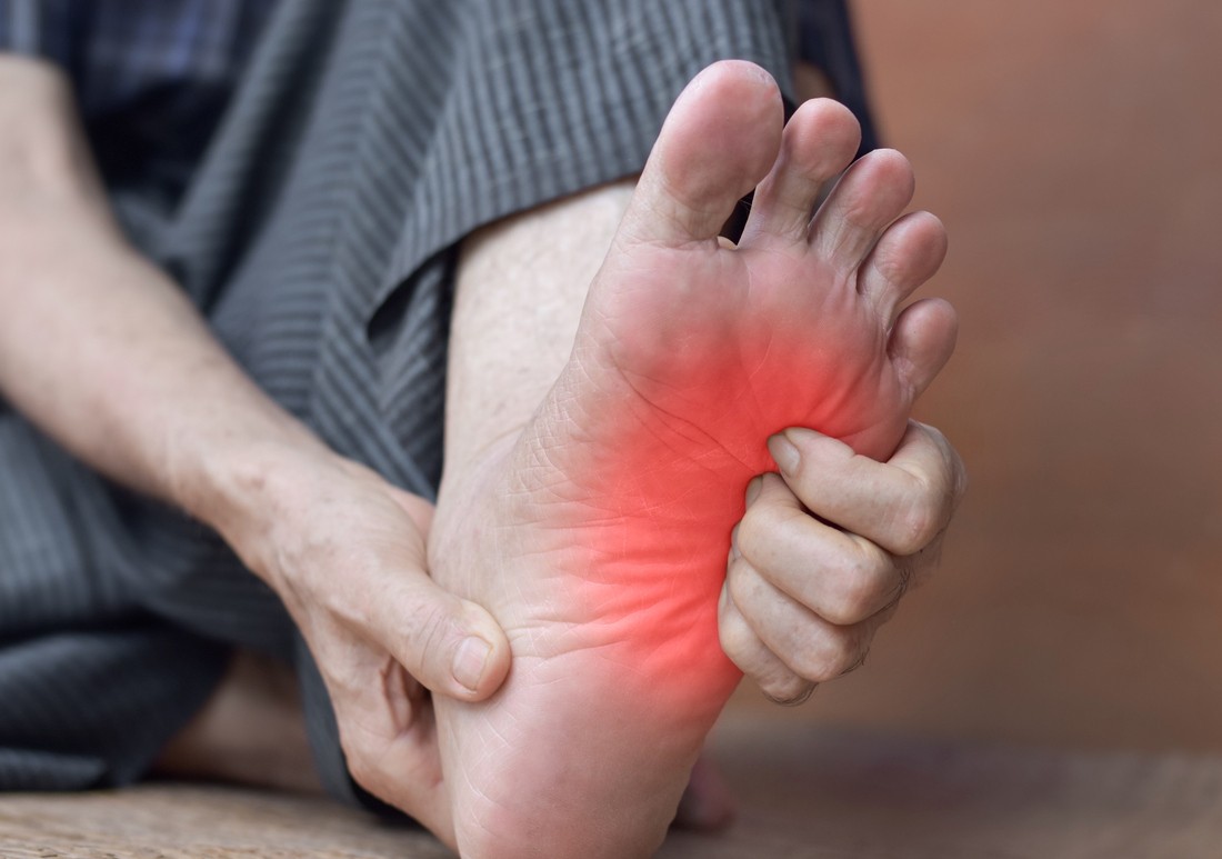 4 Common Foot Injuries and When to See a Doctor | OvertimeReviews